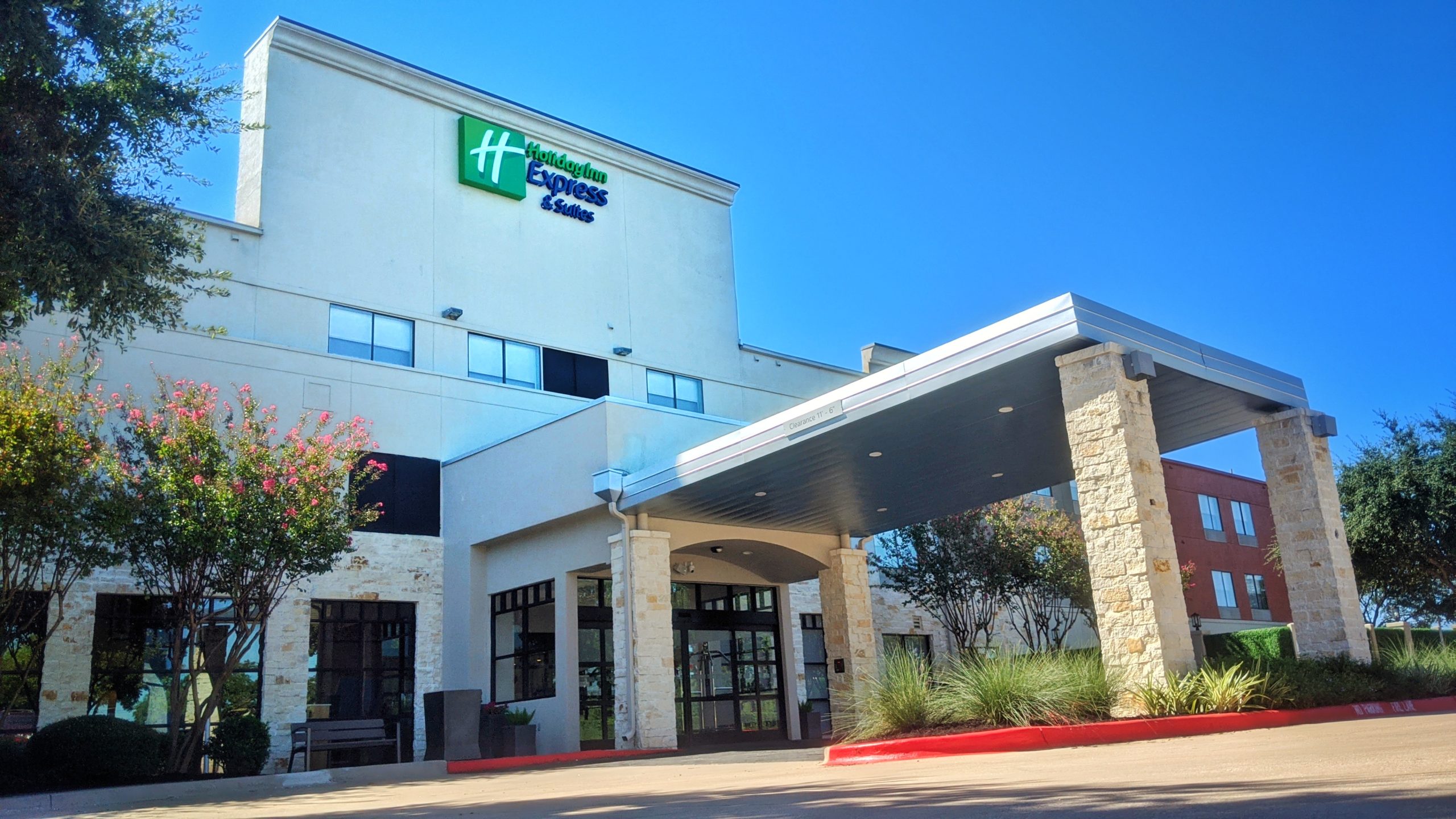 Holiday Inn And Suites Logo